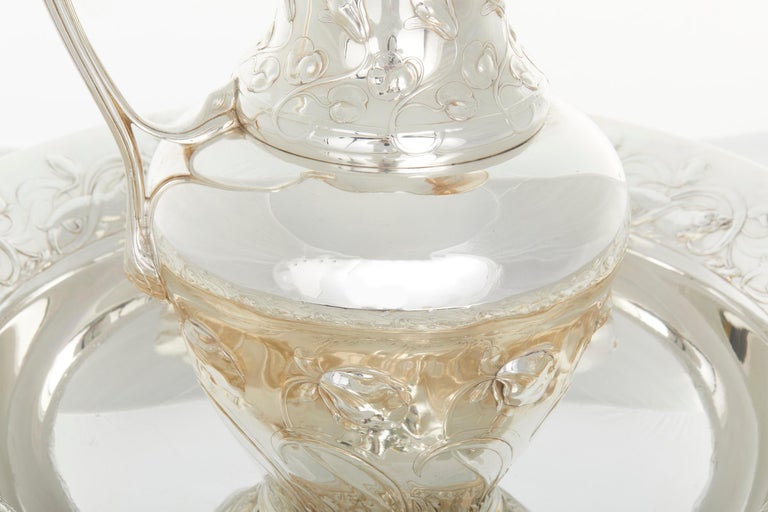 Large English Silver Plated Centerpiece Basin / Jug For Sale at 1stDibs