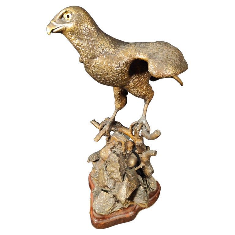 LARGE FALCON IN PATINATED BRONZE 20th Century For Sale at 1stDibs