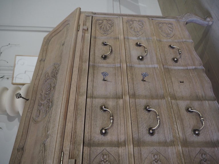 Large French Louis XV Bureau in Weathered Wood Limed Oak For Sale at ...