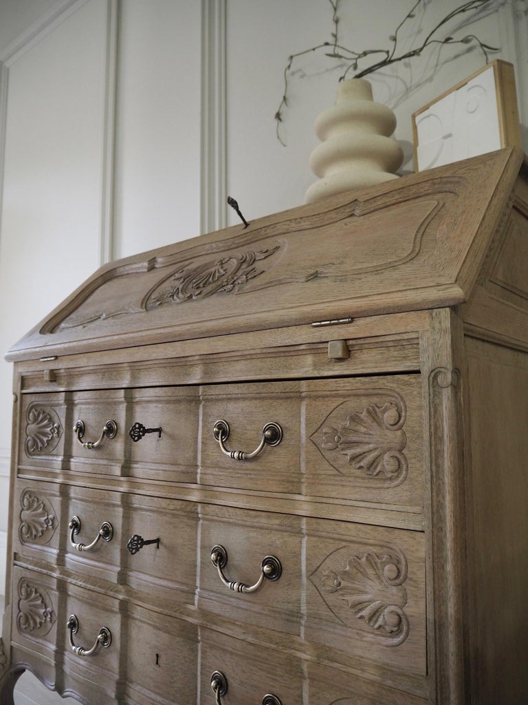 Large French Louis XV Bureau in Weathered Wood Limed Oak For Sale at ...