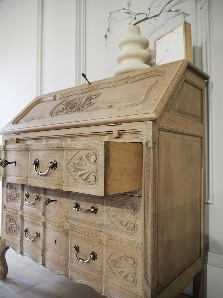 Large French Louis XV Bureau in Weathered Wood Limed Oak For Sale at ...