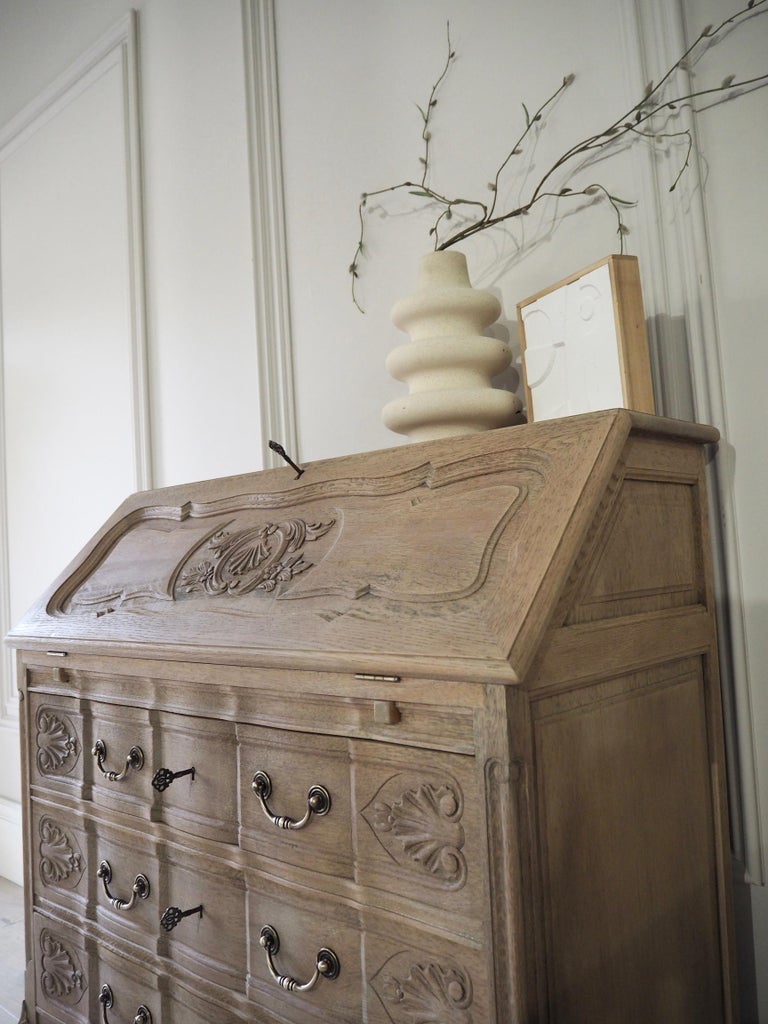 Large French Louis XV Bureau in Weathered Wood Limed Oak For Sale at ...