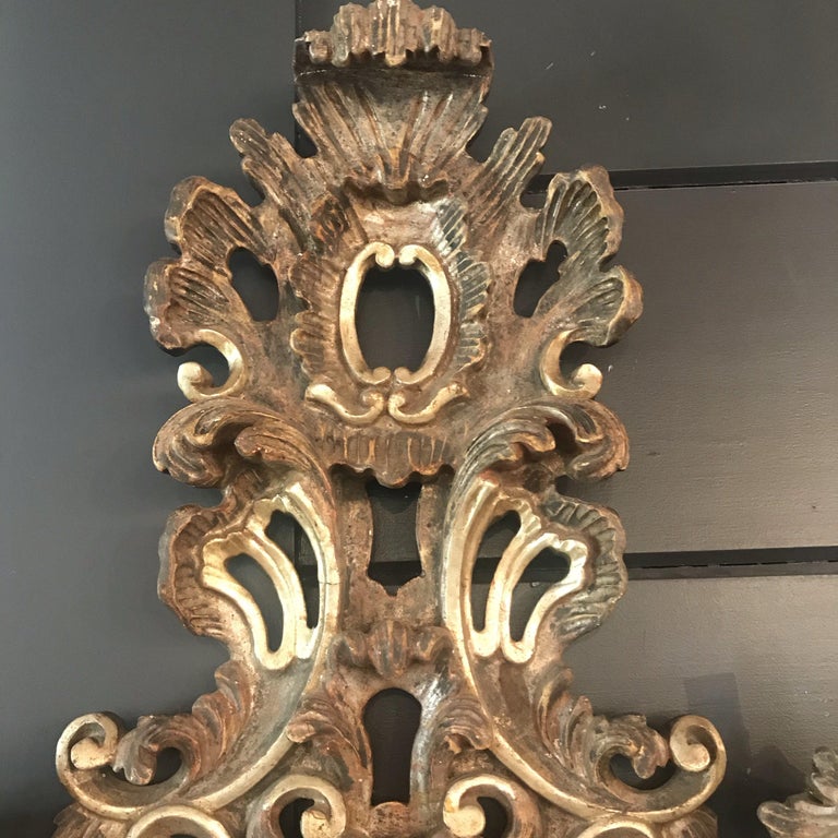 Large French Rococo Style Gold Giltwood Sconce '1 of 2' For Sale at 1stDibs