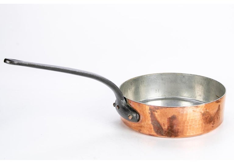 Large Hammered Copper Sauce Pan For Sale at 1stDibs