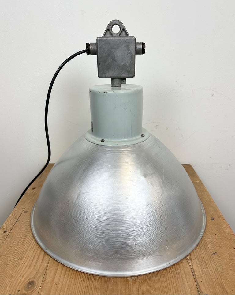 Large Industrial Aluminium Pendant Light from Elektrosvit, 1960s For ...
