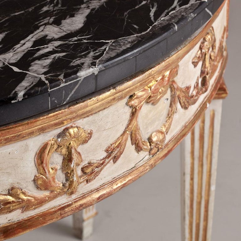 Grande table console italienne demi-lune, vers 1780 - En vente sur 1stDibs