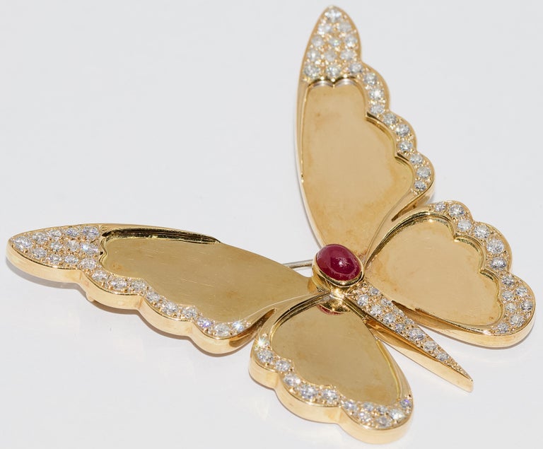 Large Ladies Butterfly Brooch, 18 Karat Gold with Diamonds and Ruby For ...