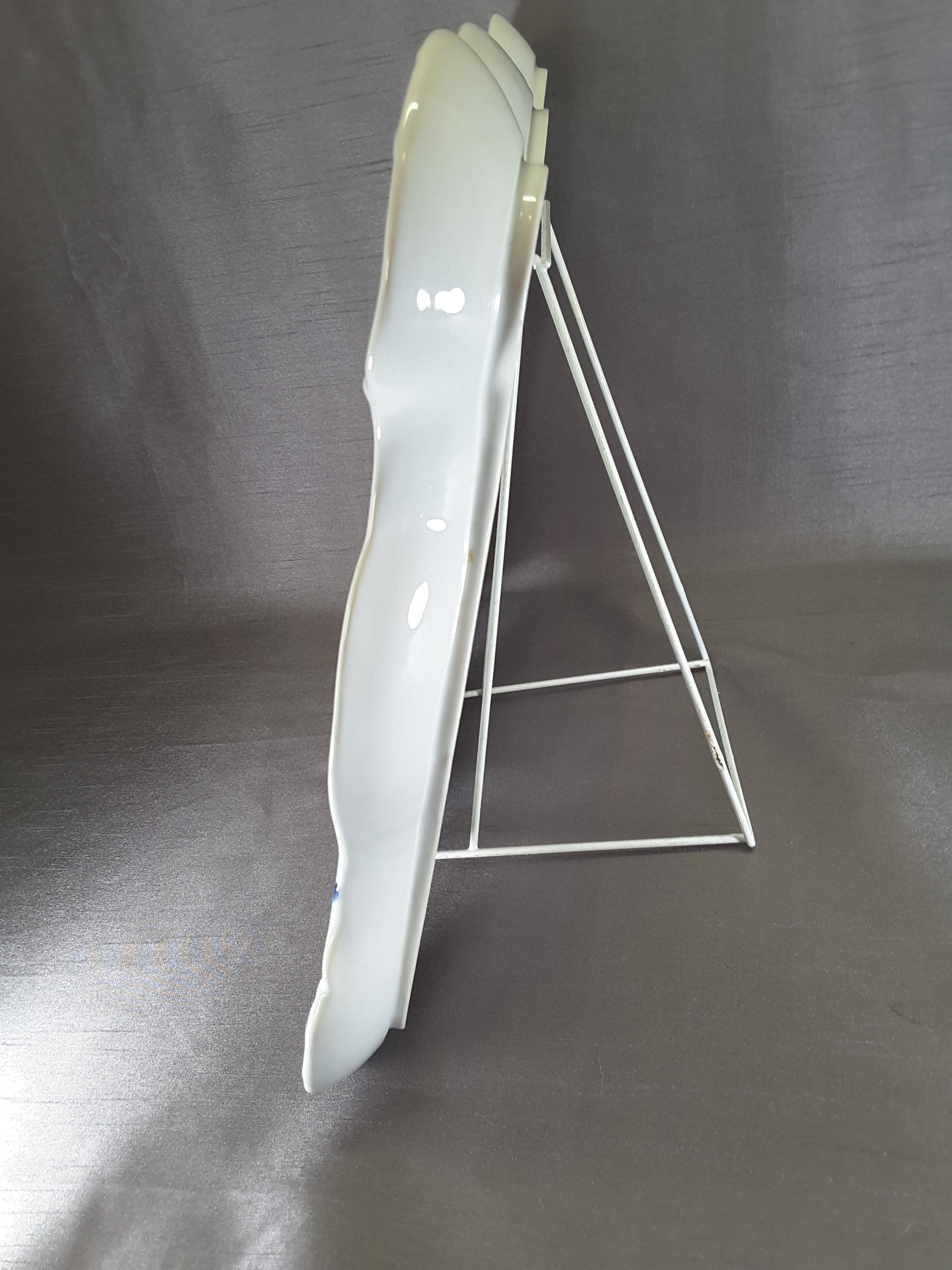 Large Meissen Blue Onion Scalloped Edge Platter at 1stDibs | onion edge