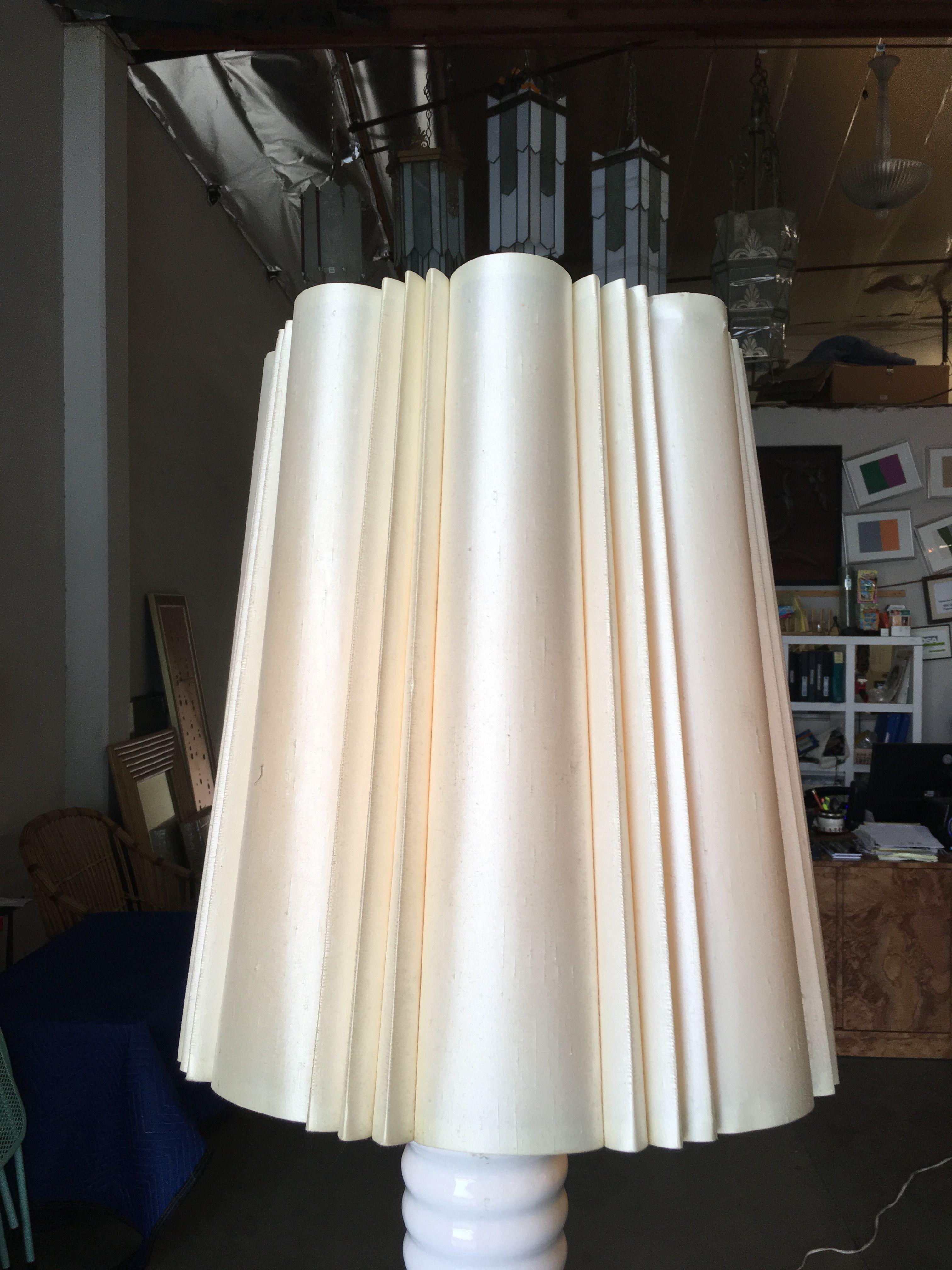 Large Mid Century Ceramic "Infinity" Table Lamp w/ Shade by James Mont ...