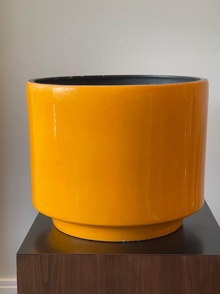 Large Mid-Century Modern Bright Orange Planter For Sale at 1stDibs