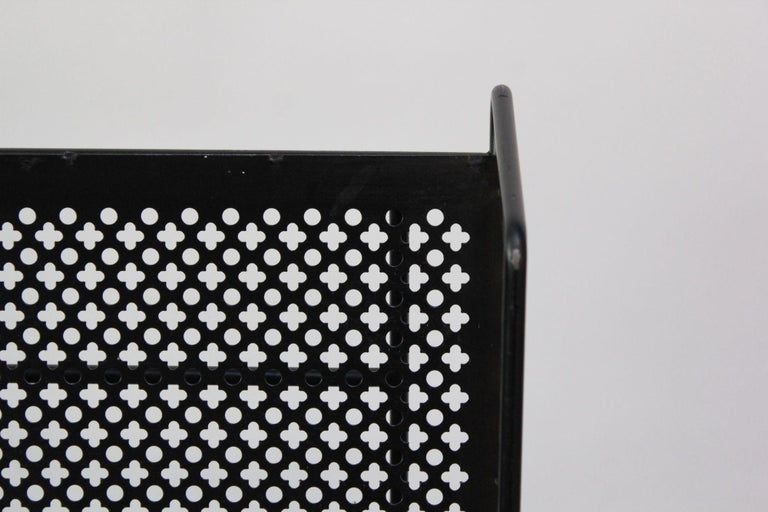 Large Mid-Century Modern Free-Standing Collapsable Metal Magazine Rack ...