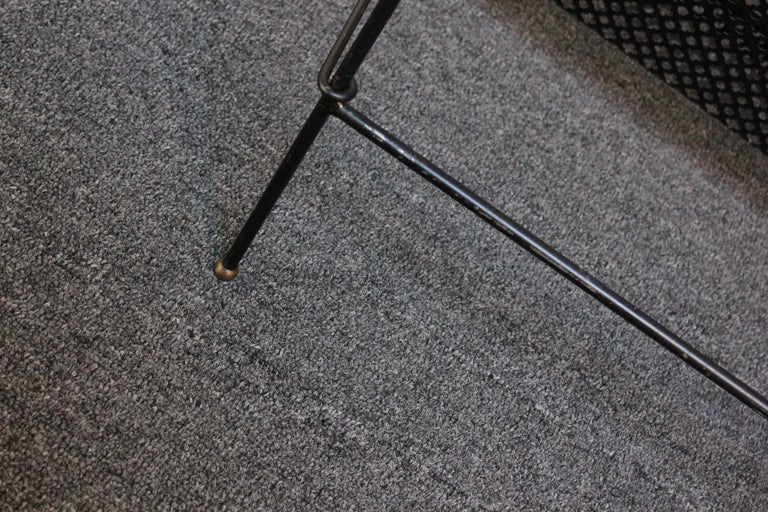 Large Mid-Century Modern Free-Standing Collapsable Metal Magazine Rack ...