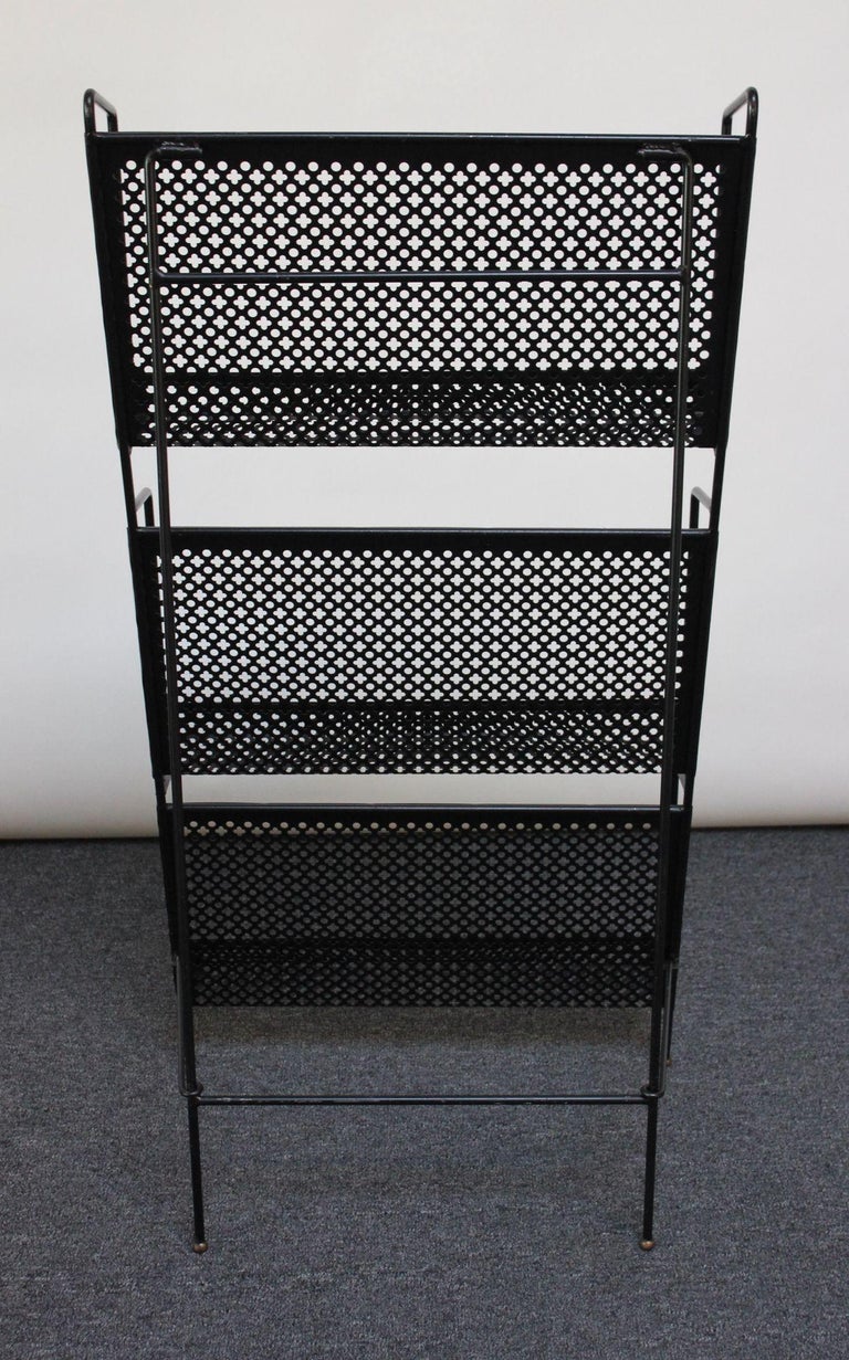Large Mid-Century Modern Free-Standing Collapsable Metal Magazine Rack ...