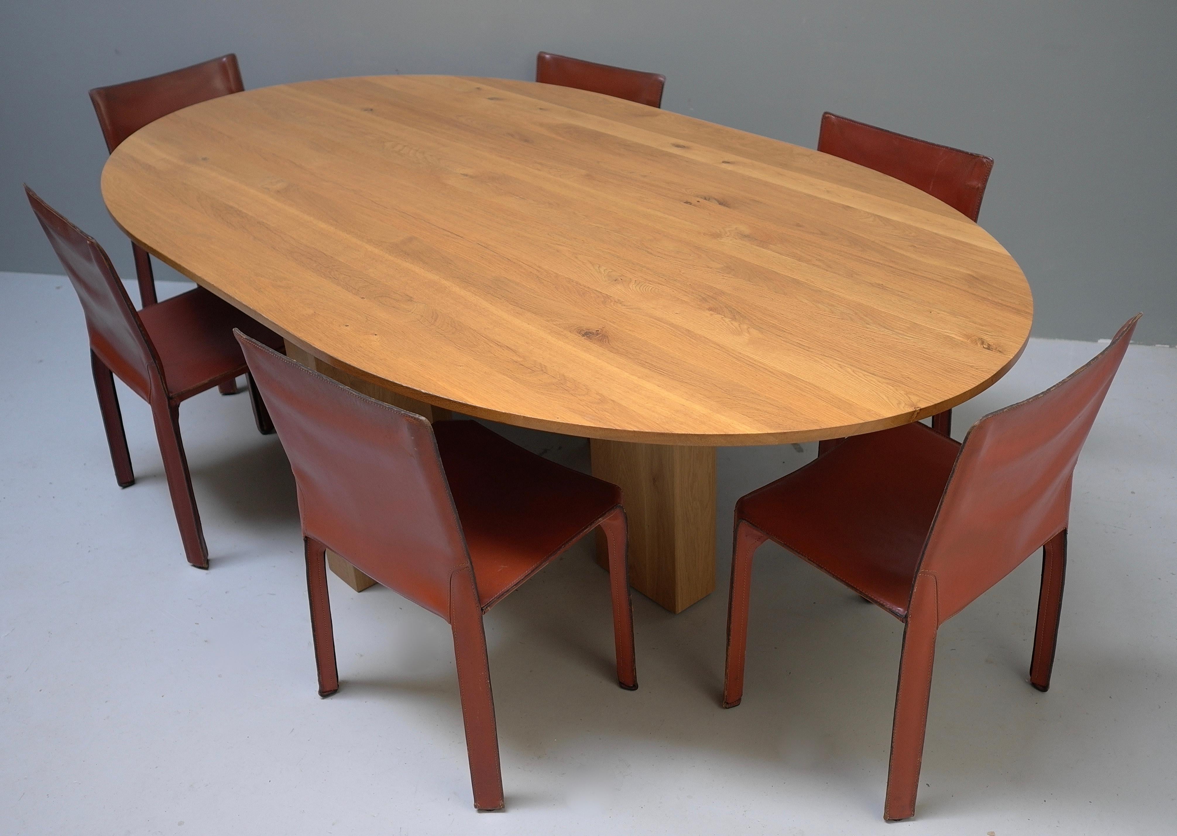 Large Mid-Century Modern Oval Oak European Dining table at 1stDibs