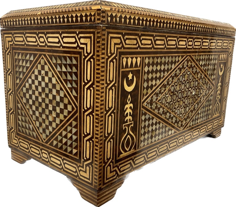 Large Middle Eastern Moorish Turkish Mother-of-pearl Inlaid Chest For ...