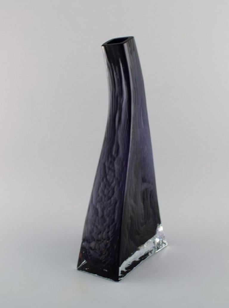 Large Modernist Pukeberg Vase in Mouth-Blown Art Glass, 1960s/70s at ...