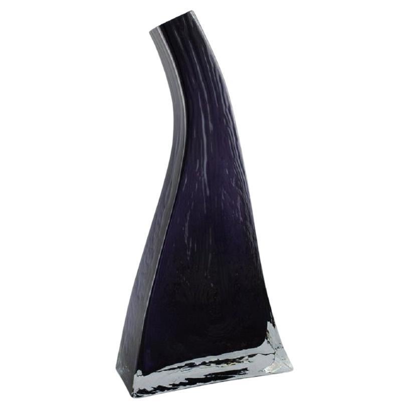 Large Modernist Pukeberg Vase in Mouth-Blown Art Glass, 1960s/70s at ...