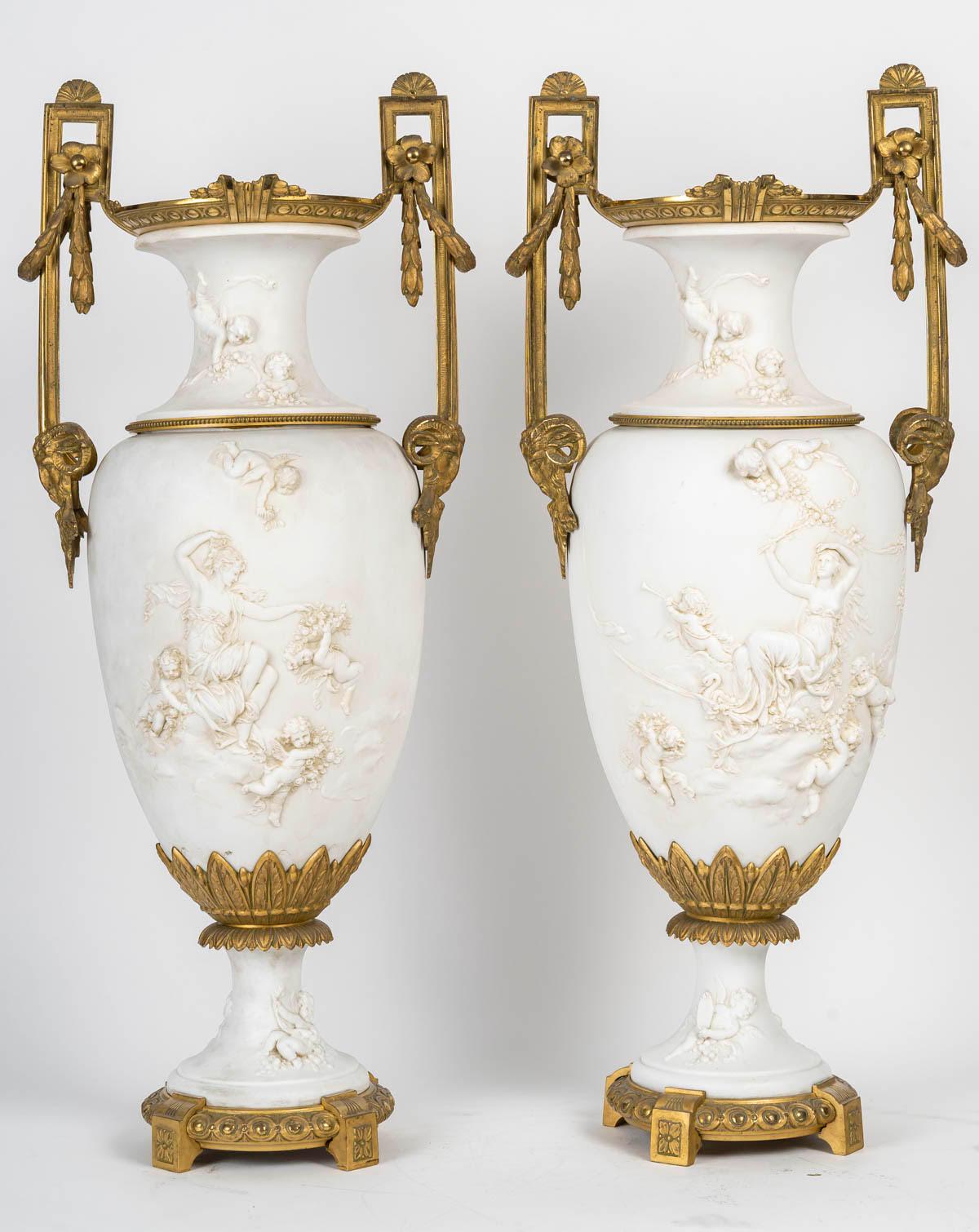 Large Pair of Covered Vases in Gilt Bronze, 19th Century, Napoleon III ...