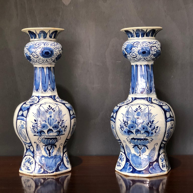 Large Pair of Dutch Delft Vases, Early 18th Century at 1stDibs