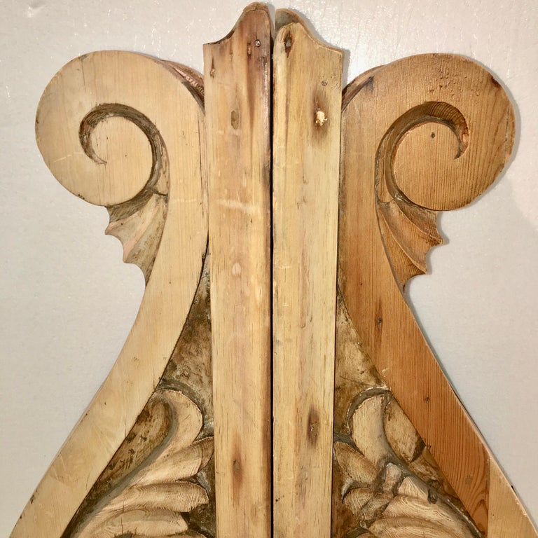 Large Pair of English Antique Corbels For Sale at 1stDibs