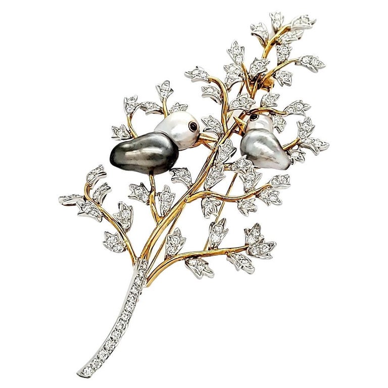 Large Pearl and Diamond Pin 18k For Sale at 1stDibs