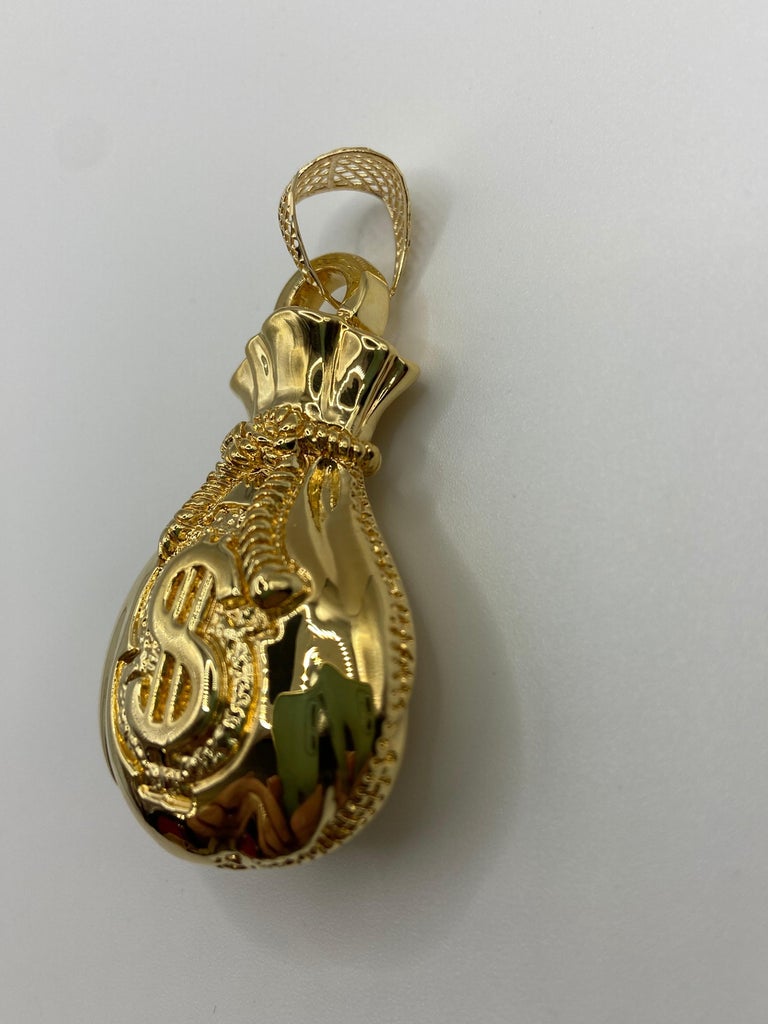 Large Pendant in 18Kt Yellow Gold "Sack of Dollars" For Sale at 1stDibs