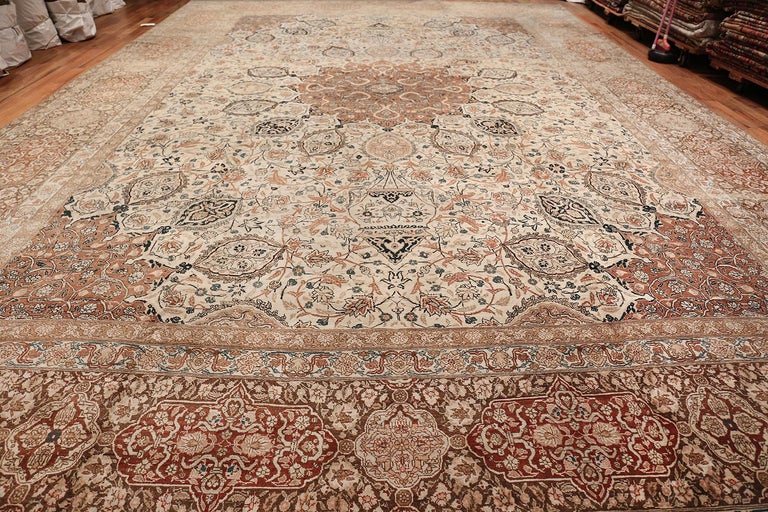 Large Persian Ardabil Design Tabriz Antique Rug. Size: 14 ft 9 in x 21 ...