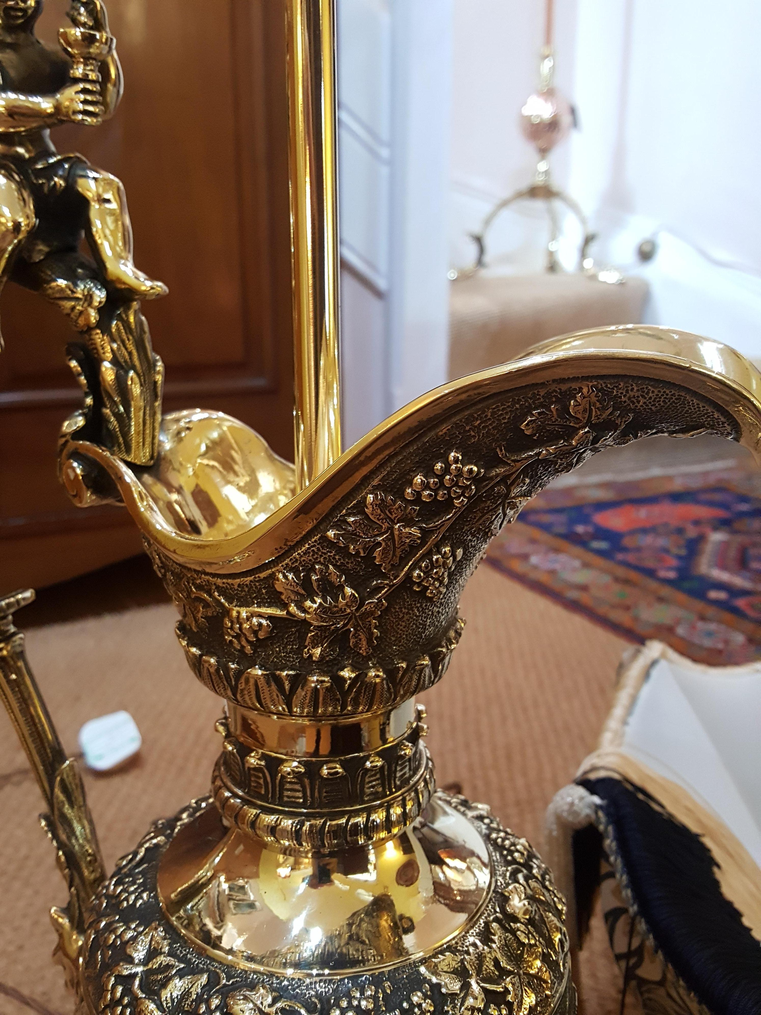 Large Polished Brass Ewer Lamp For Sale at 1stDibs