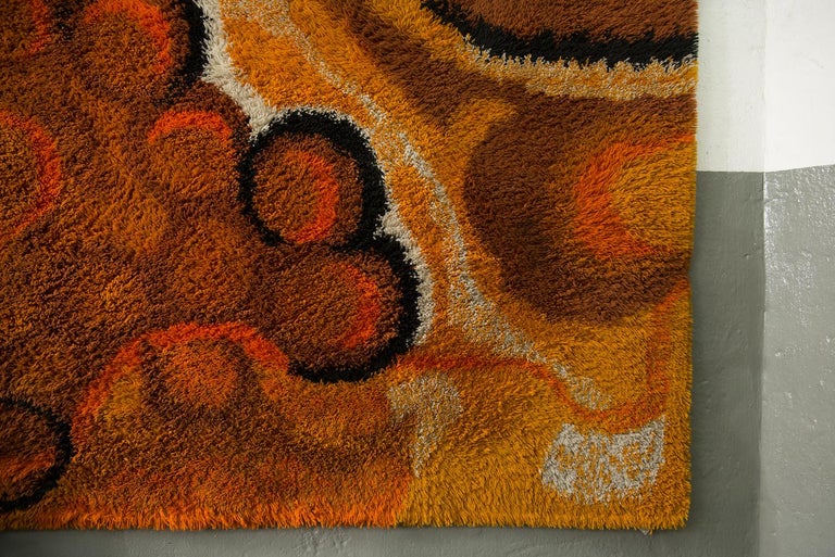 Large Pop Art Nordpfeil Shag Carpet, 1960s at 1stDibs