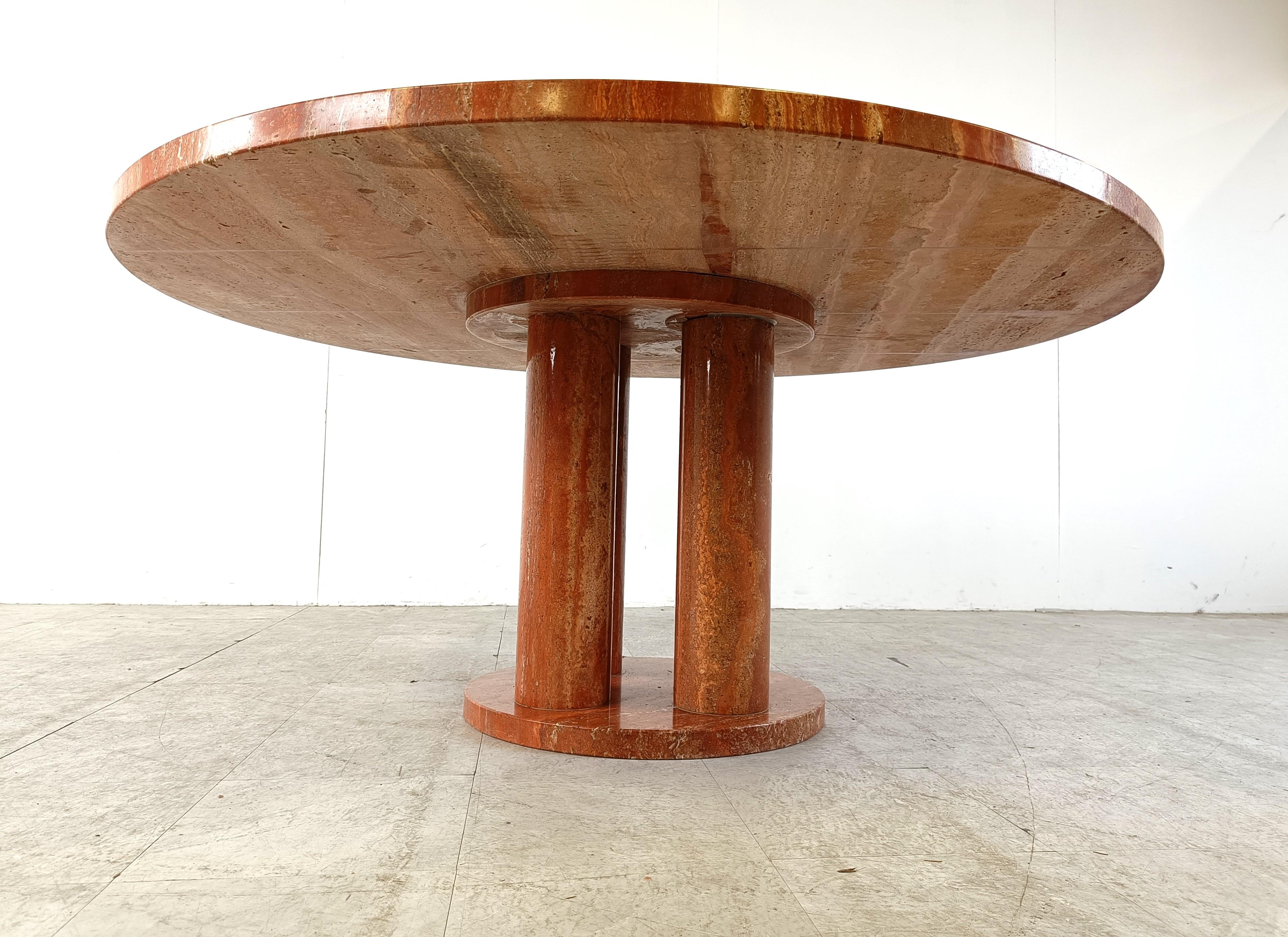 Large red travertine round dining table, 1970s For Sale at 1stDibs