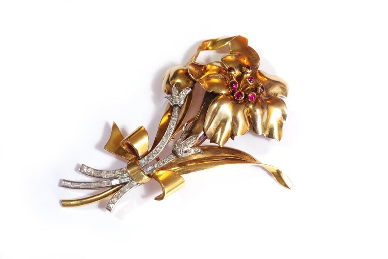Large Retro Flower Brooch in Gold 18k and Platinum, Ruby, Diamond For ...
