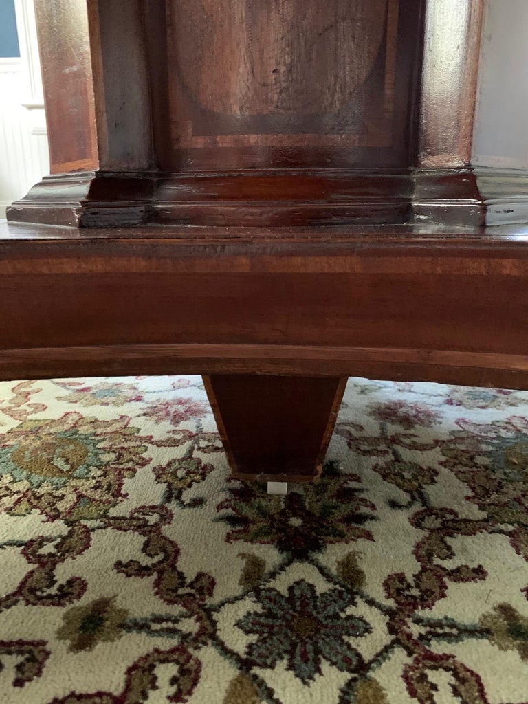 Large Round/Oval American Classical Style Dining Table, 1920-40s For ...