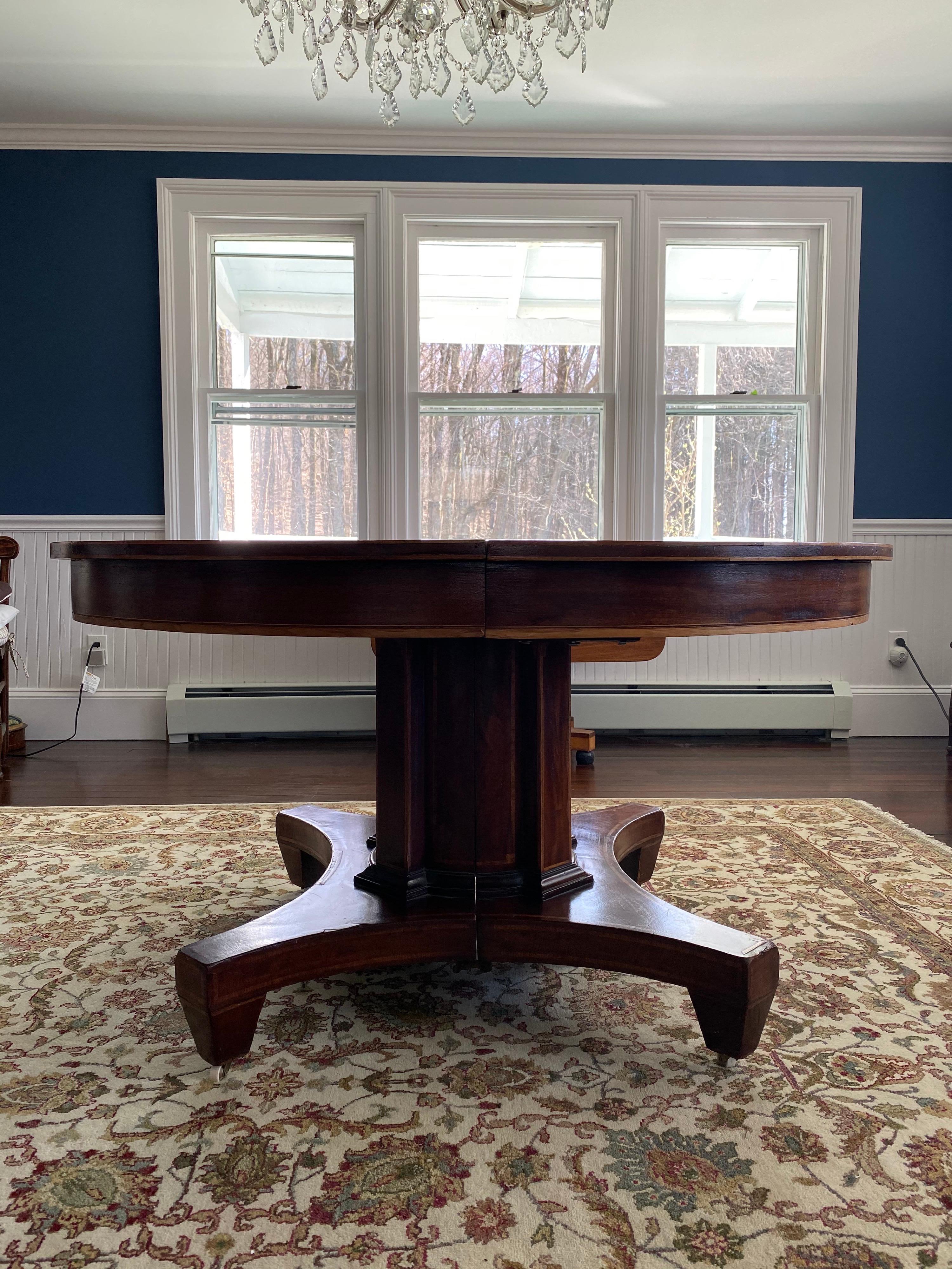 Large Round/Oval American Classical Style Dining Table, 1920-40s For ...