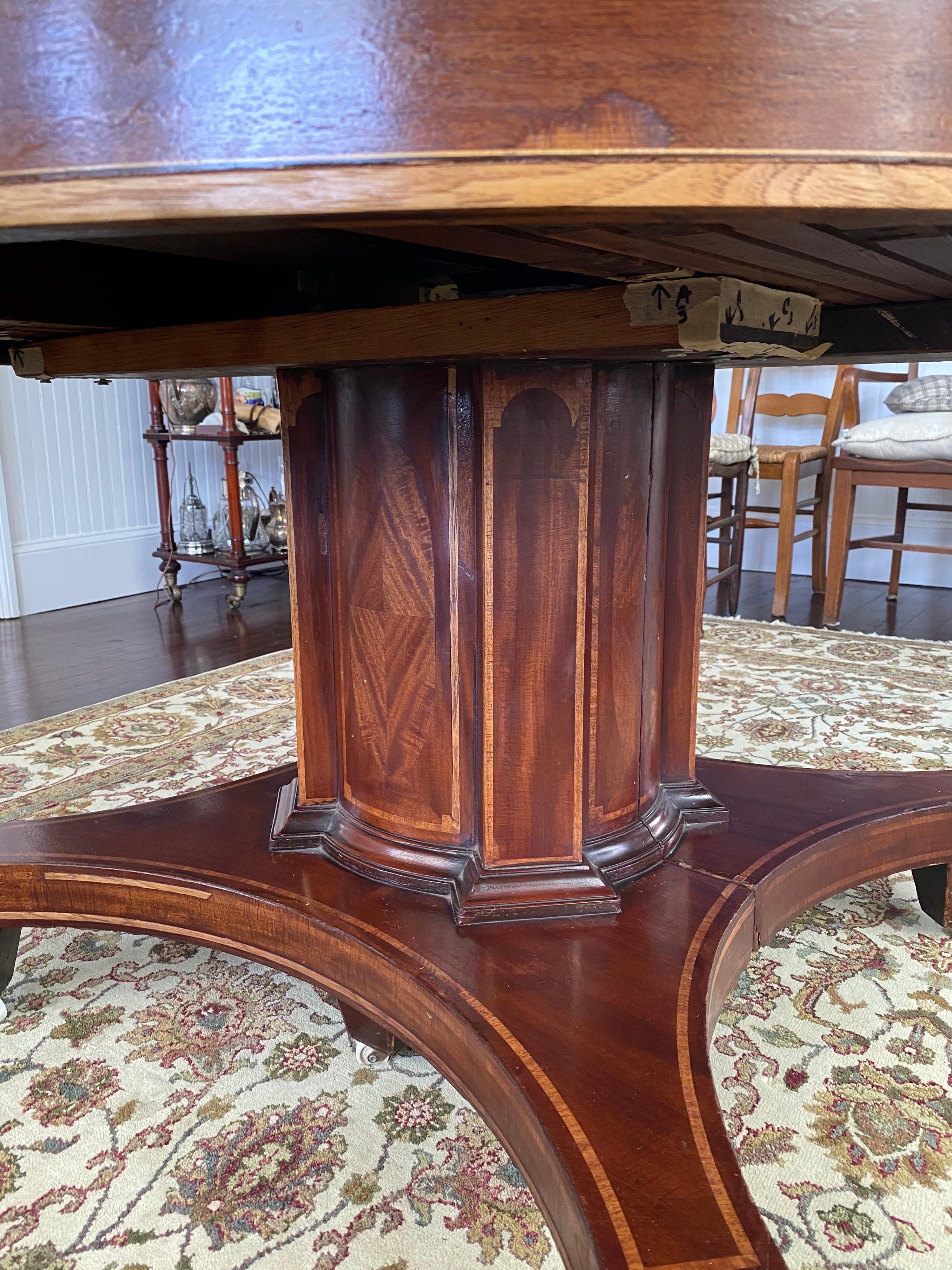 Large Round/Oval American Classical Style Dining Table, 1920-40s For ...