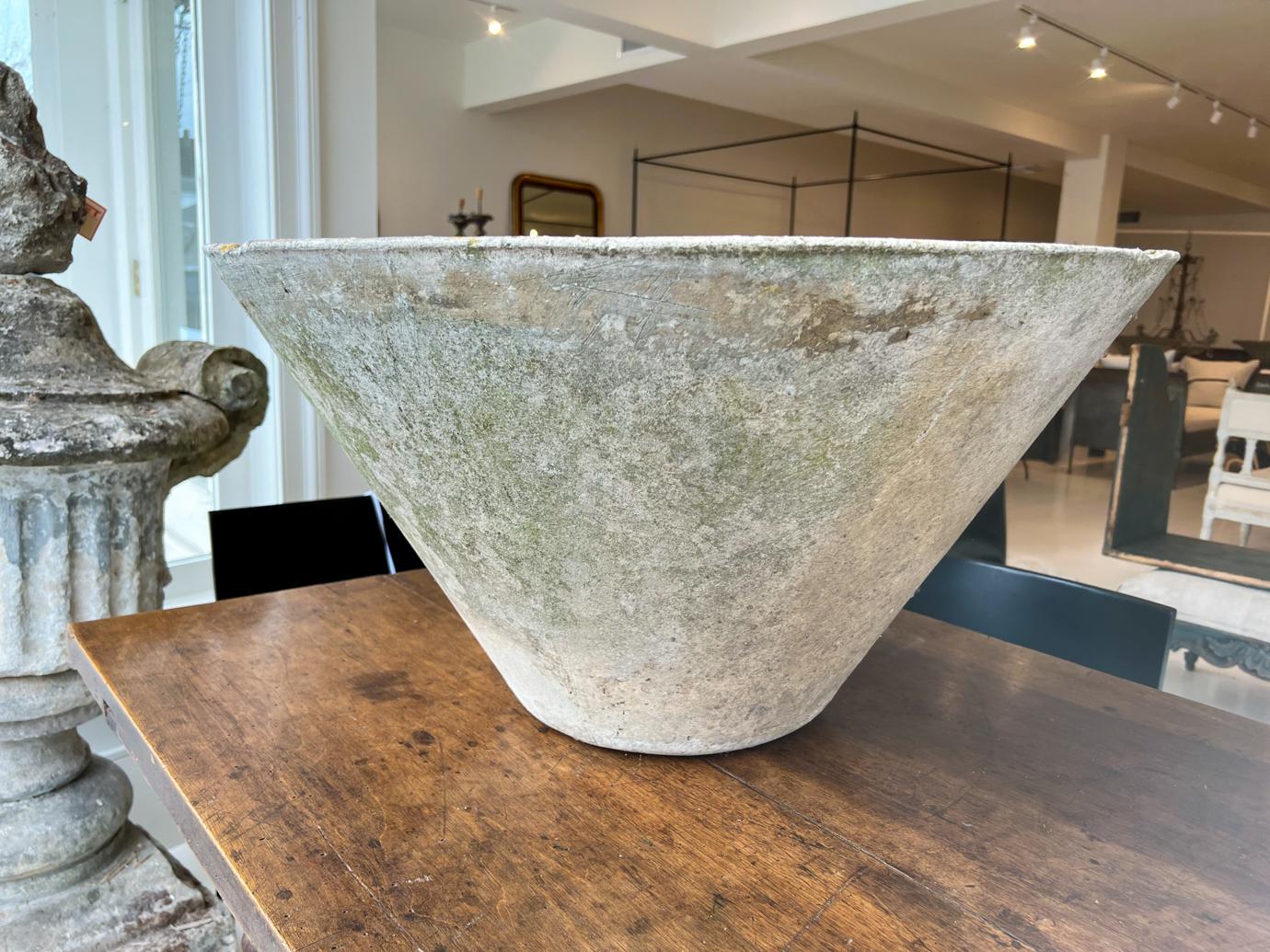 Large Round Willy Guhl Planter at 1stDibs