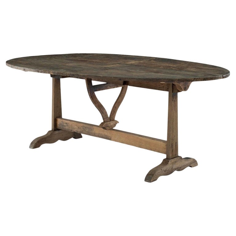 Large-Scale Early Oval-Shape Dining Table at 1stDibs