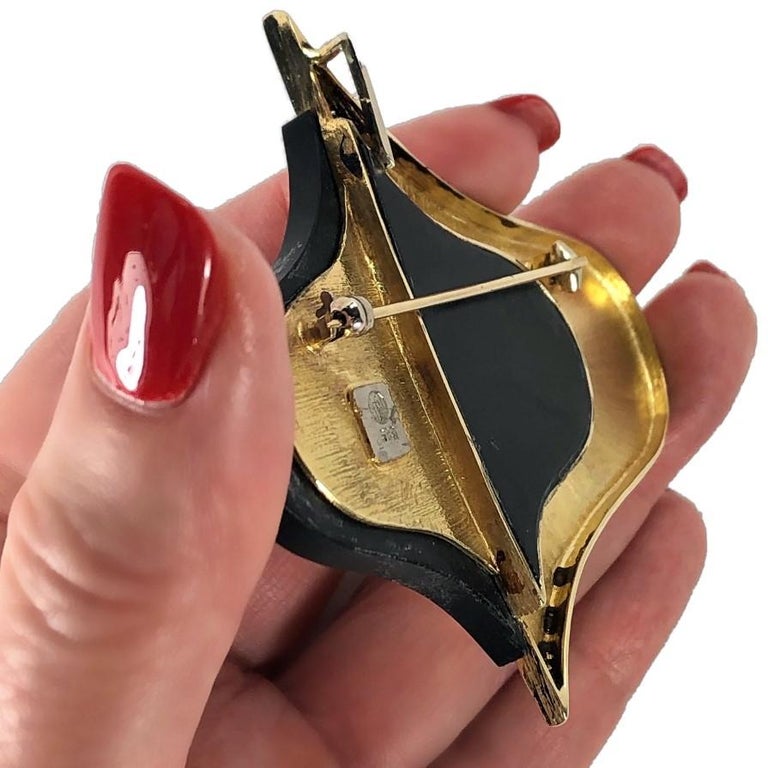 Large Scale Gold and Onyx Modernist Brooch For Sale at 1stDibs