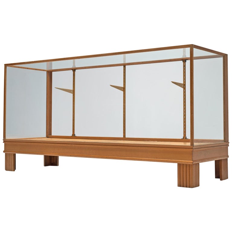 Large Showcase in Oak and Glass For Sale at 1stDibs