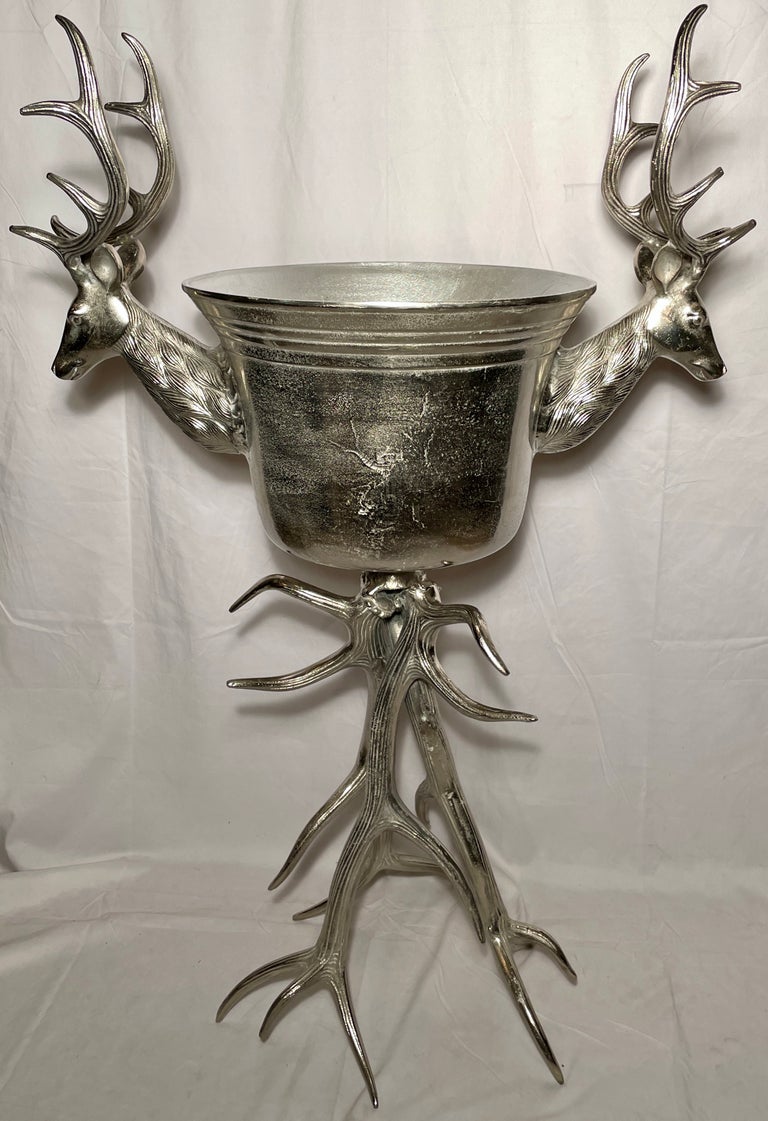 Großer silberner Hirsch-Eiskübel im Angebot bei 1stDibs