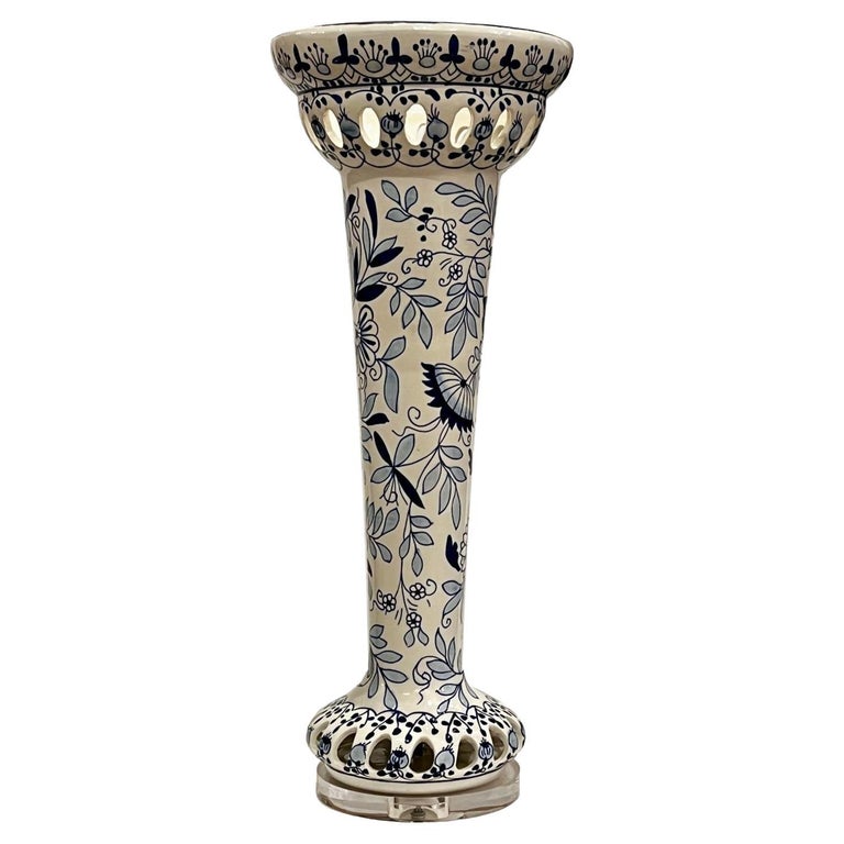 Large Single Ceramic Blue and White Table Lamp For Sale at 1stDibs