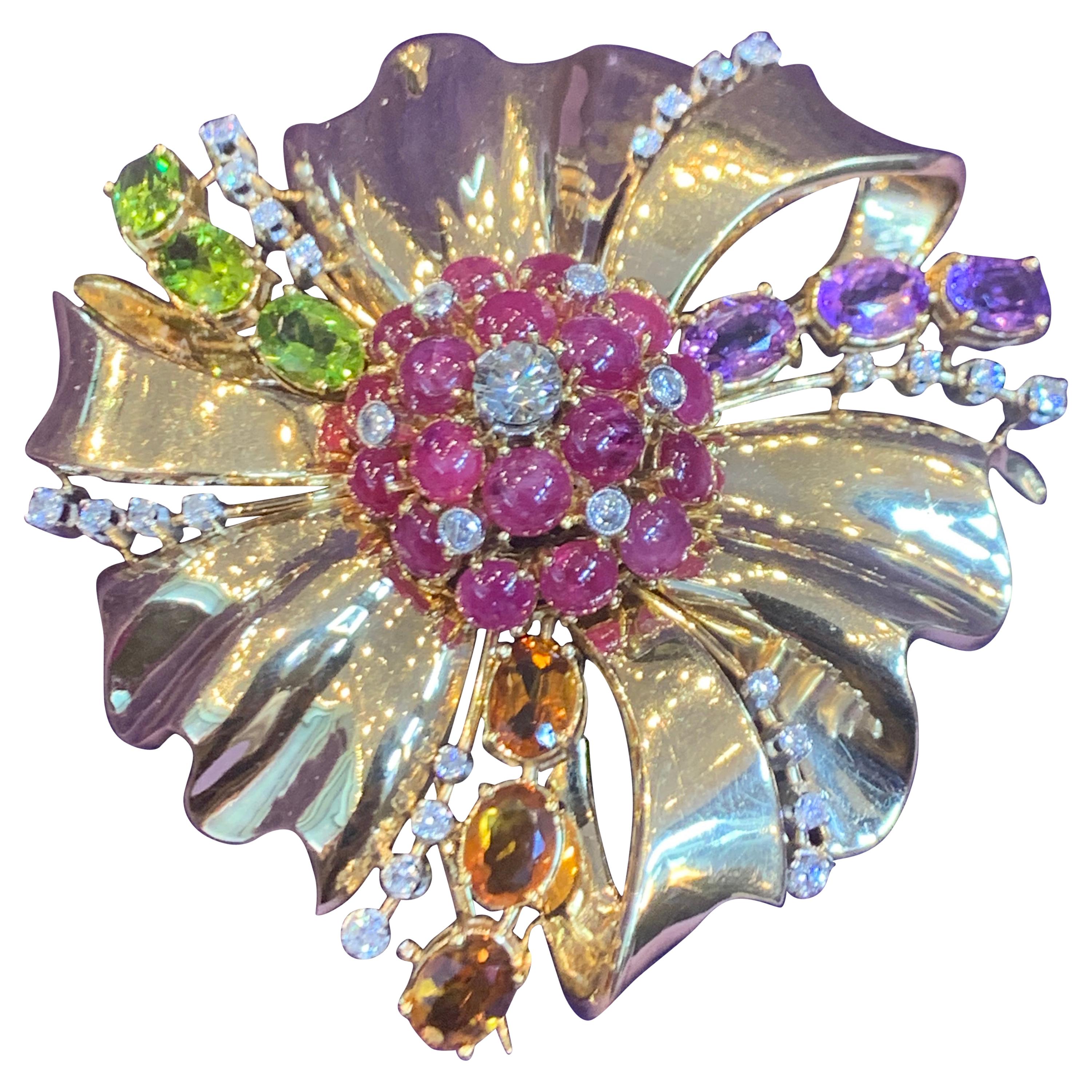 Large Flower Brooches - 27 For Sale on 1stDibs
