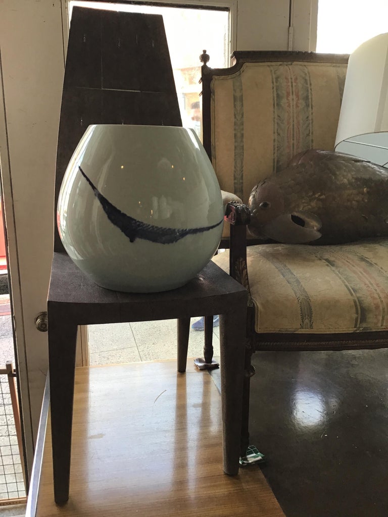 Large Spin Ceramics White Vase with Blue Swirl For Sale at 1stDibs