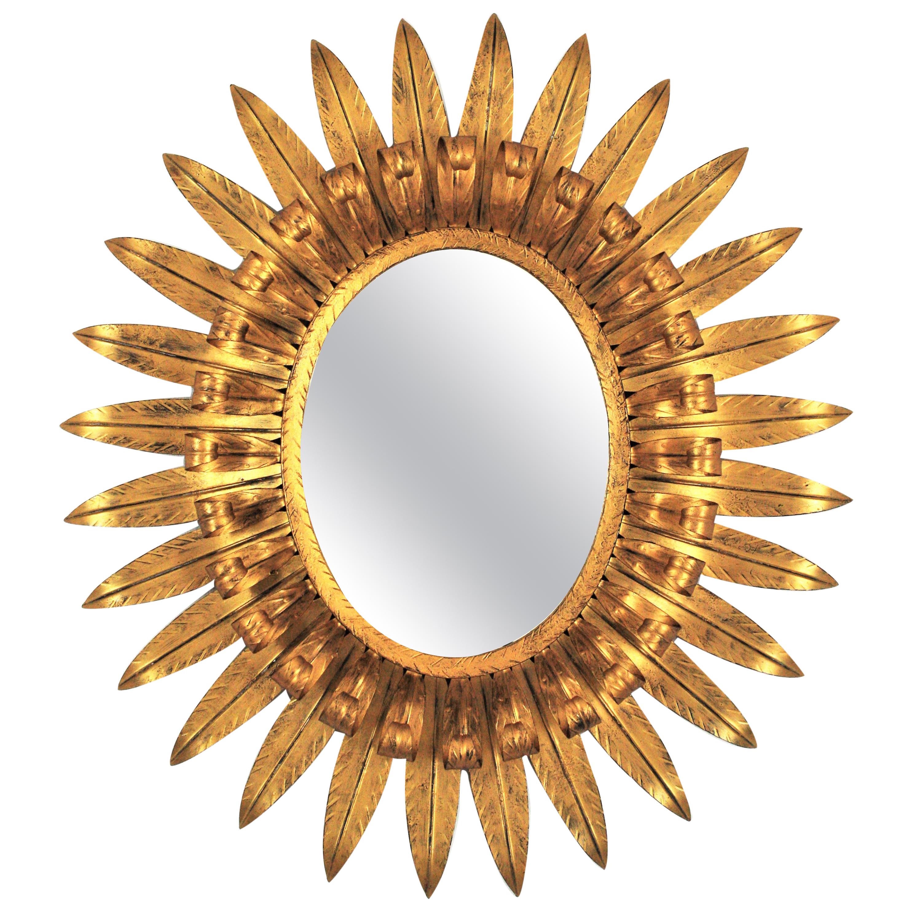 Large Round Sunburst Gilt and Carved Mirror For Sale at 1stDibs