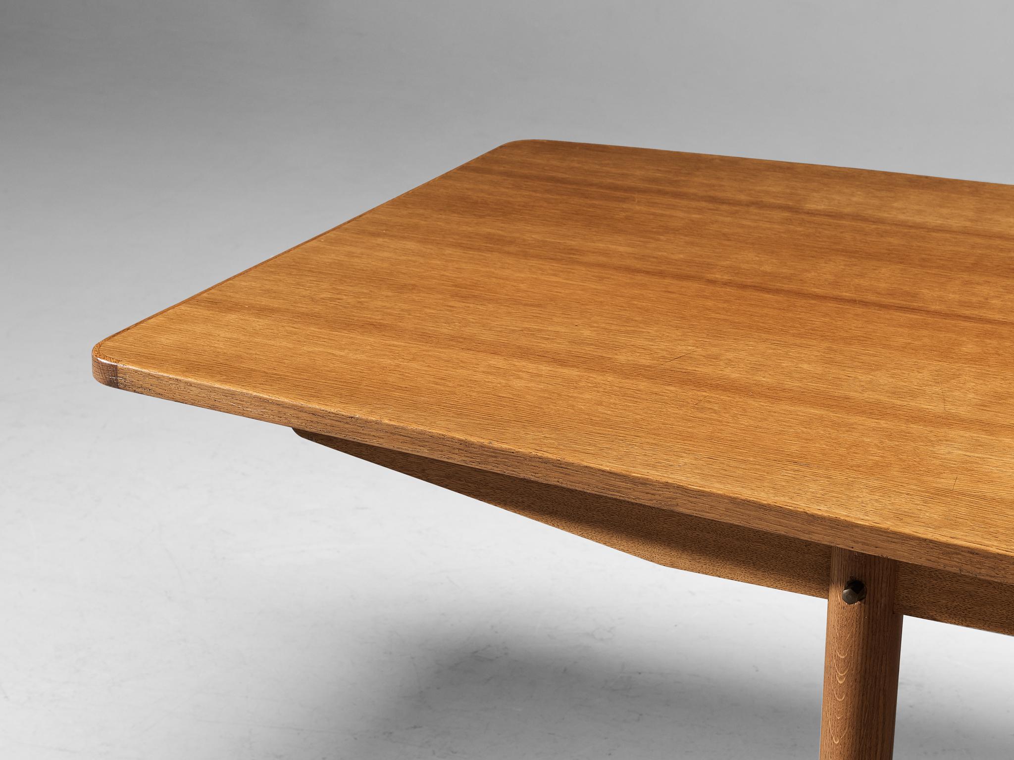 Large Table in Oak For Sale at 1stDibs