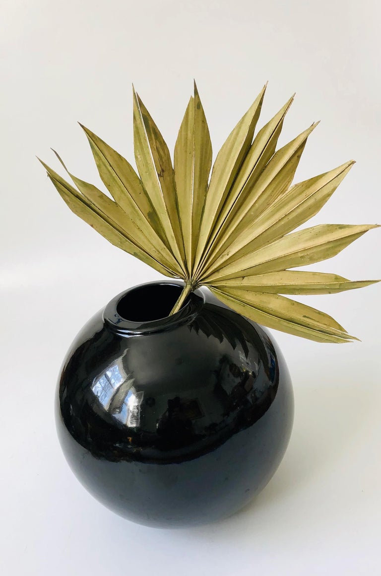Large Vintage 80s Modern Black Sphere Vase For Sale at 1stDibs