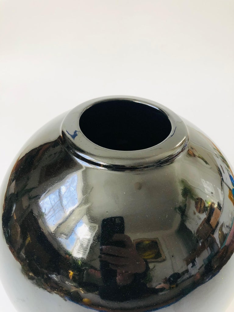 Large Vintage 80s Modern Black Sphere Vase For Sale at 1stDibs