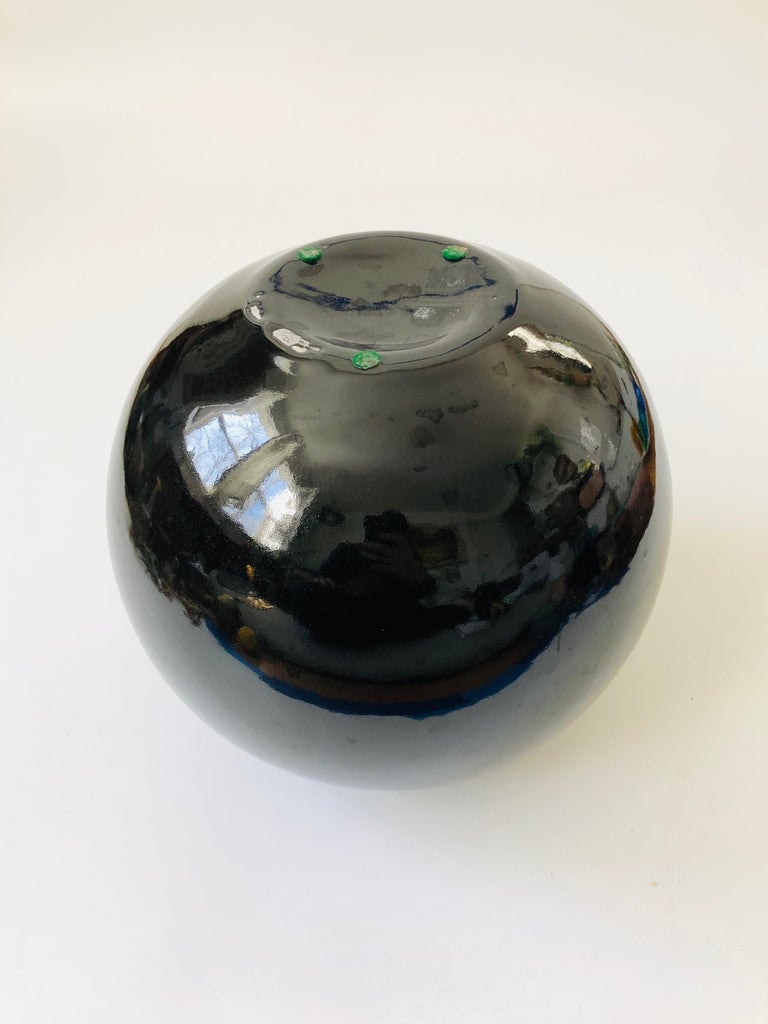 Large Vintage 80s Modern Black Sphere Vase For Sale at 1stDibs