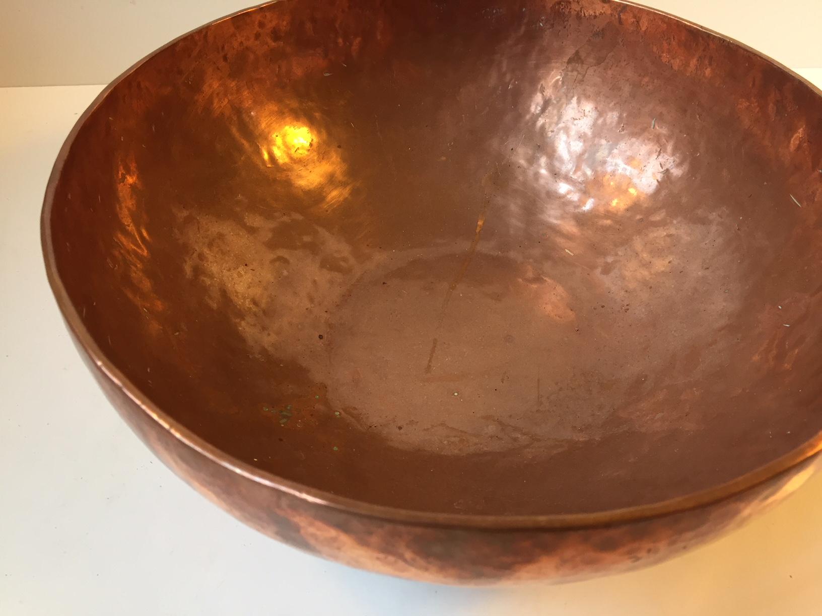 Large Vintage Hand-Hammered Copper Chakra, Singing Bowl, Chö-Pa, Tibet ...