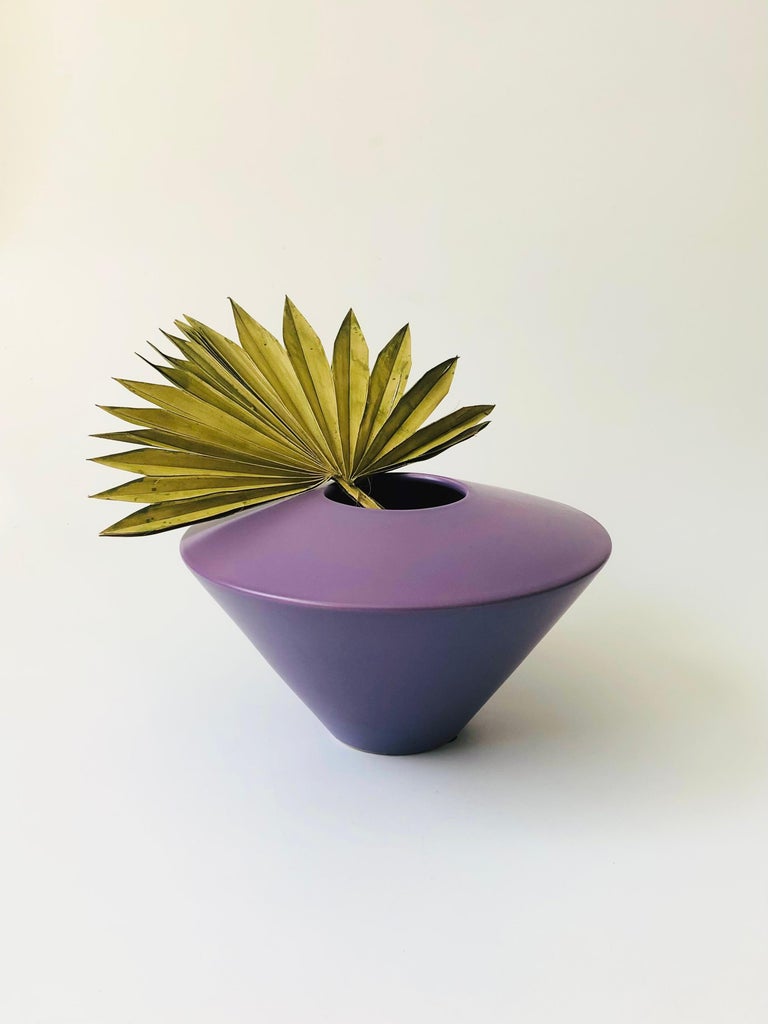 Large Vintage Postmodern Circular Tapered Purple Vase For Sale at 1stDibs