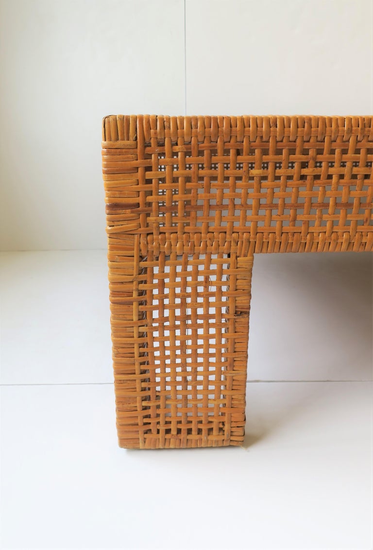 Large Wicker Rattan Coffee Table, circa 1980s For Sale at 1stDibs